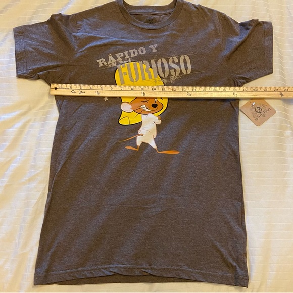 Warner Bros. | Shirts | Looney Tunes Speedy Gonzales Rapido Y Furioso ...